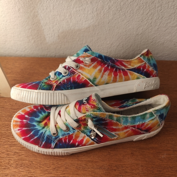 Blowfish | Shoes | Blowfish Sz Rainbow Tiedye Tennis Shoes | Poshmark